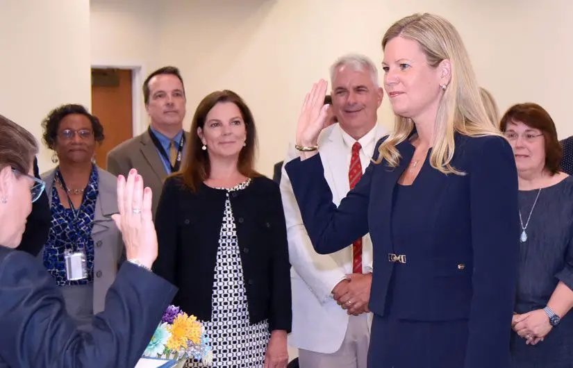 Cashwell sworn in as new Henrico Schools' superintendent